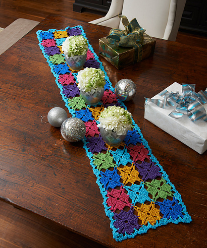 Ravelry: Holiday Party Table Runner pattern by Katherine Eng