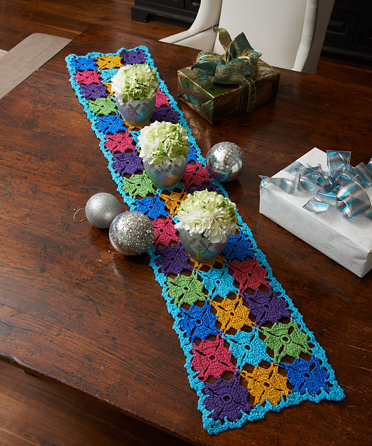 Ravelry: Holiday Party Table Runner pattern by Katherine Eng