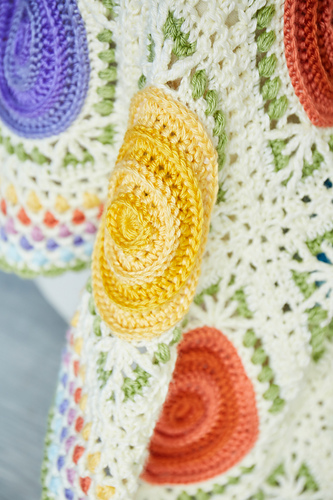 Ravelry: Sugar & Spice Throw pattern by Rosina Plane
