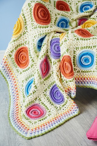 Ravelry: Sugar & Spice Throw pattern by Rosina Plane