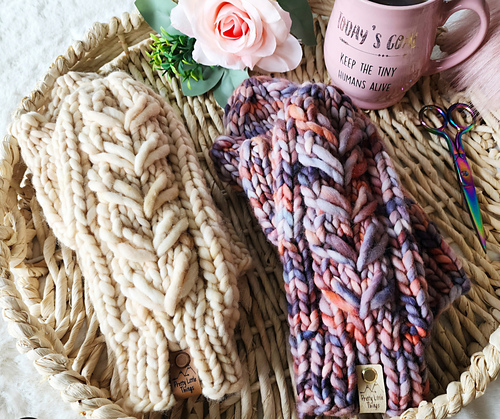 Ravelry: Sitka Mittens pattern by Shanon Dycke