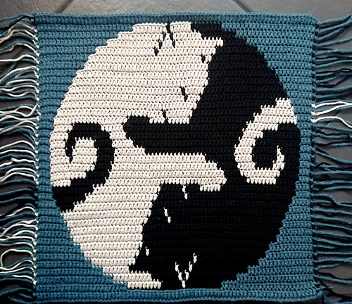 Ravelry: Yin Yang Cats Love Mosaic Crochet pattern by Sarka Baran