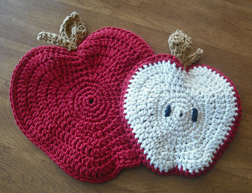 Ravelry: Apple Potholder pattern by Lanea Zimmerman