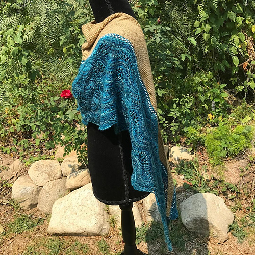Ravelry: Sea and Sand Shawl pattern by Sharon Mooney