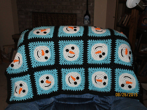 Ravelry: Snowman Granny Square pattern by Erangi Udeshika