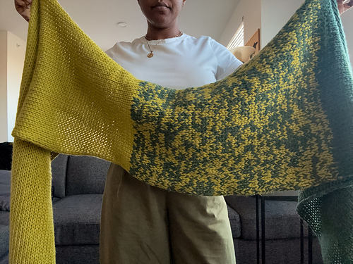 Ravelry: Two-Tone Flow Scarf pattern by She Tried It!