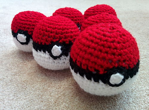 Ravelry: Basic Pokeball pattern by Shehla Ahmed