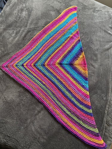 Ravelry: Here comes the sun shawl pattern by Azra Suho