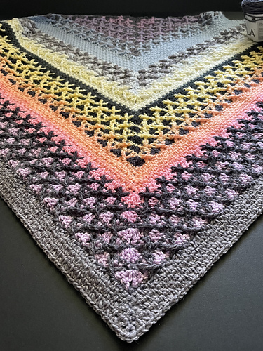 Ravelry: Honeydew Shawl pattern by Shelby Shea
