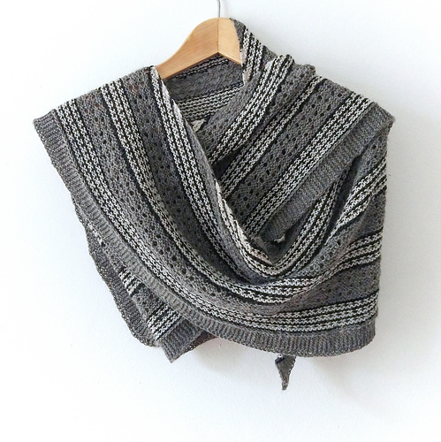 Ravelry: Wolf Shawl pattern by Tea Bercek
