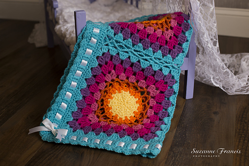 Ravelry: Solstice Sun Rising pattern by Tanya Naser