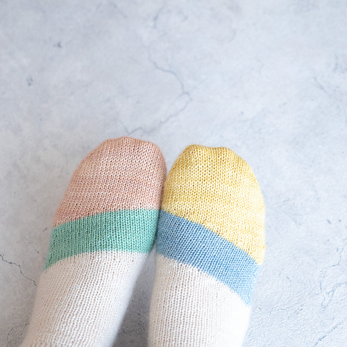 Ravelry: Naname Ue pattern by Yucca