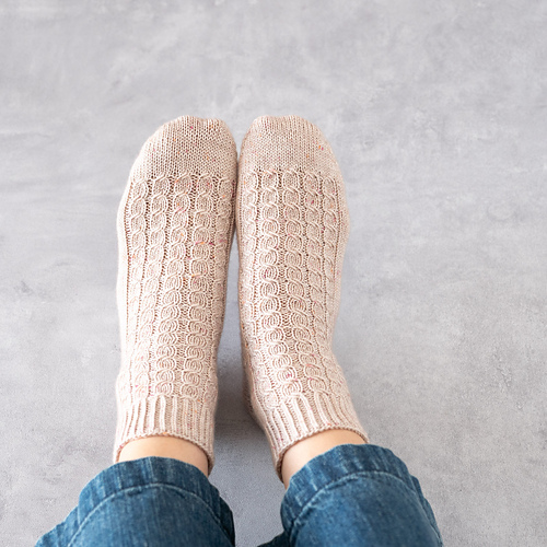 Ravelry: mini-malu pattern by Yucca