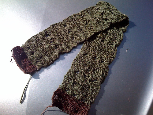 Ravelry: Paradigm Shift - Scarf pattern by Naomi Chaney