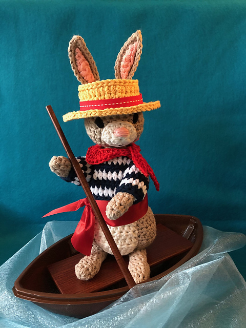 Ravelry: Venetian Bunny: Scarf pattern by Silvia-Carmen Comanescu