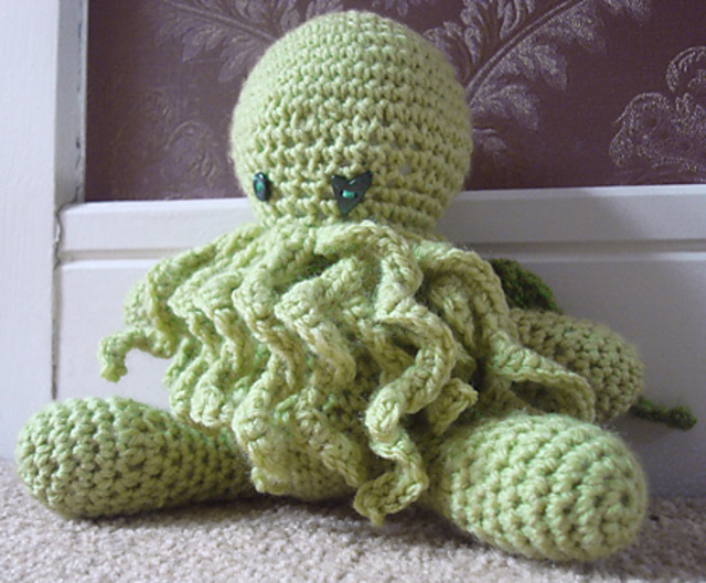 Ravelry: Cuddly Cthulhu pattern by Amber of Cthulhu Crochet
