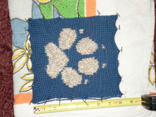 Ravelry: dog paw prints - large and small pattern by Jenna Greer