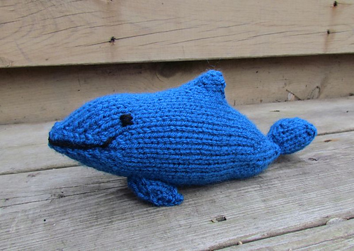 Ravelry: Dolphin pattern by Kath Dalmeny
