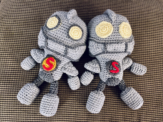 Ravelry: Iron Giant Plushie pattern by Silvia Gonzalez
