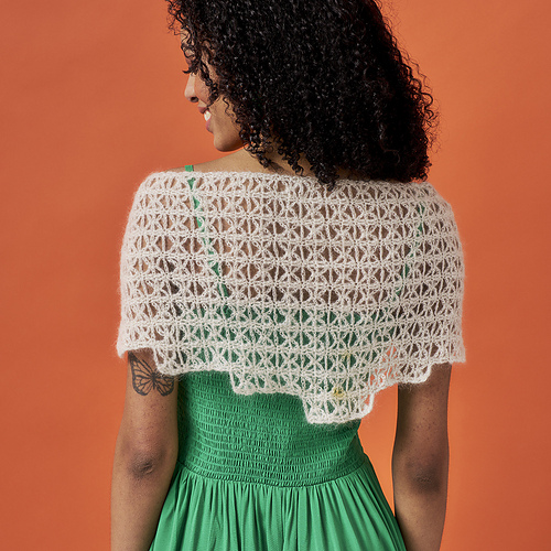 Ravelry: Glitter Shawl pattern by Pat Strong