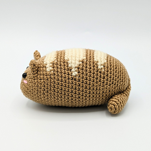 Ravelry: Loaf Cat pattern by Rosalie Bull