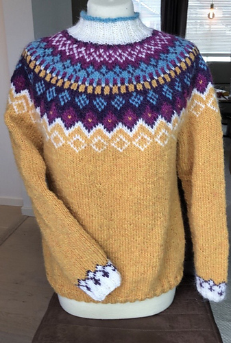 Ravelry: Topptur genser pattern by Siri Veiseth