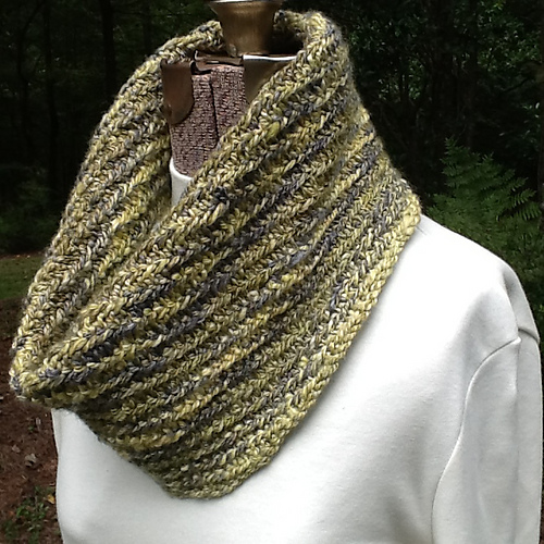 Ravelry: The long and winding row pattern by Susan Ashcroft