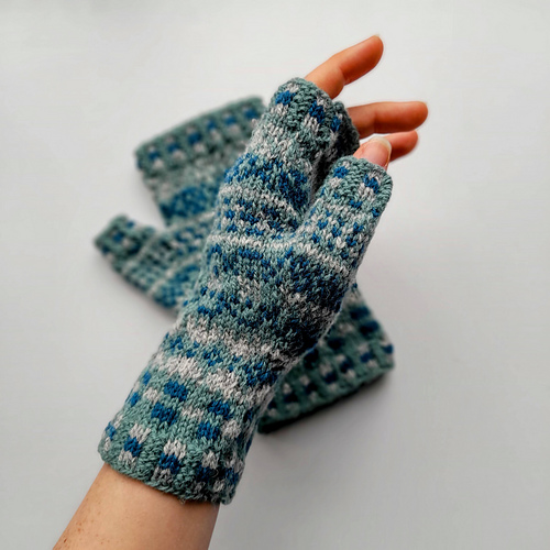 Ravelry: Fjord Frost Fingers pattern by Jennifer Rasal