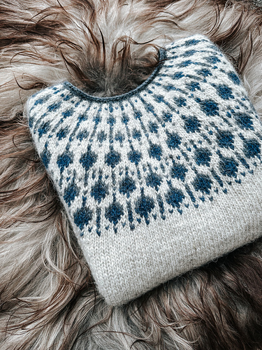 Ravelry: Blueberry Sweater pattern by Sisu Knitwear