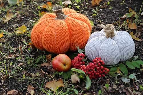 Ravelry: Pumpkins pattern by Ira Storozhenko