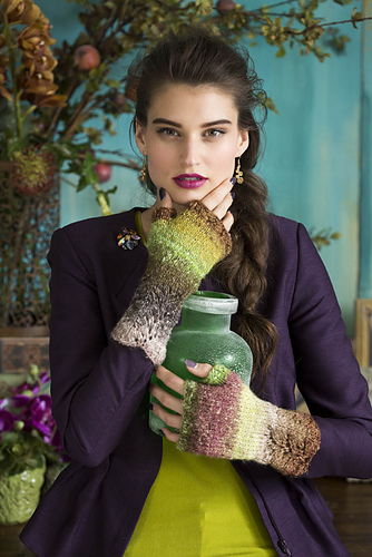 Ravelry: Gauntlet Mitts pattern by Debbie O'Neill