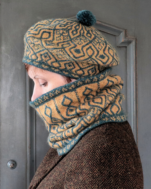 Ravelry: Zinda pattern by Anna Pack
