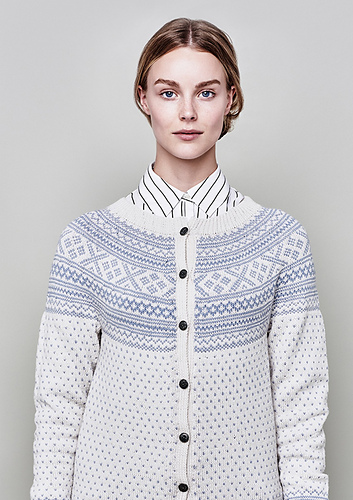 Ravelry: Setesdal damekofte med rundfelling pattern by Sandnes Garn