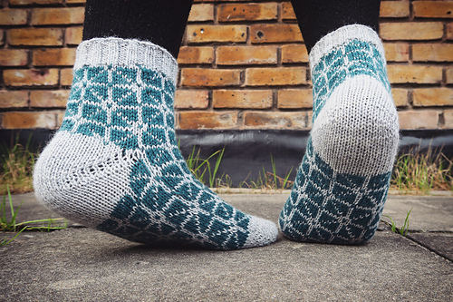Ravelry: Anna pattern by Skeindeer Knits