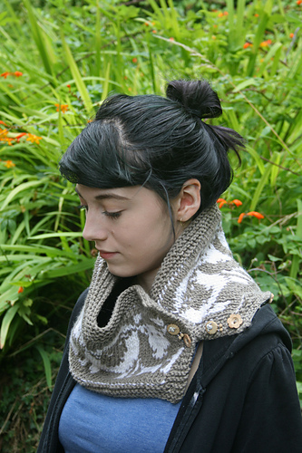 Ravelry: Cosy Sheep Cowl pattern by Sylvia Leake