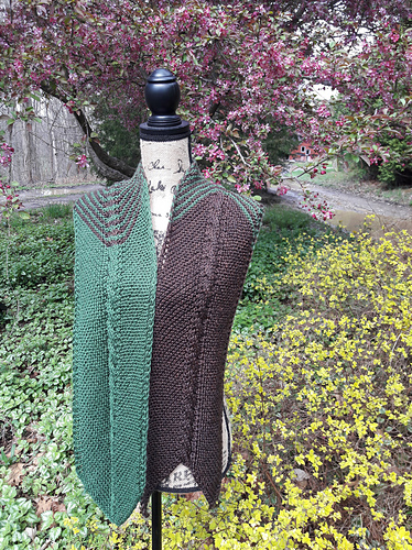 Ravelry: Half-Elf Ranger Scarf pattern by Karen Moffett