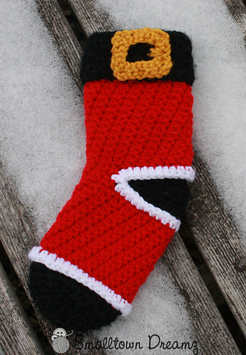 Ravelry: Santa Stocking pattern by stephanie jennings