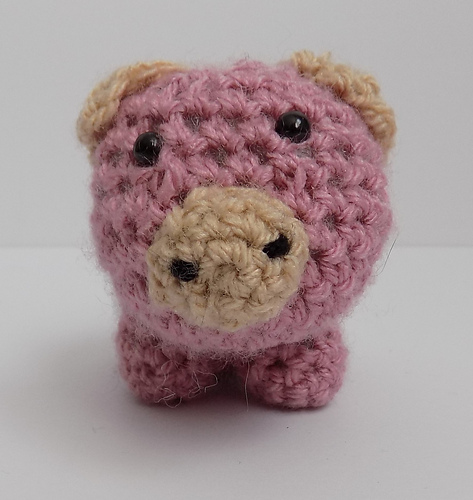 Ravelry: mini farmyard animals pattern by Karen Goss
