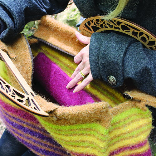 Ravelry: Bramble Stripe Bag pattern by Donna Jones Designs