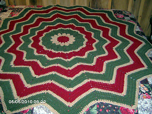 Ravelry: Daisy Round Ripple 14 Points pattern by Donna Mason-Svara
