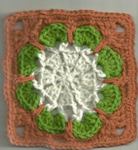 Ravelry: Holiday Duo Squares 6x6 pattern by Donna Mason-Svara