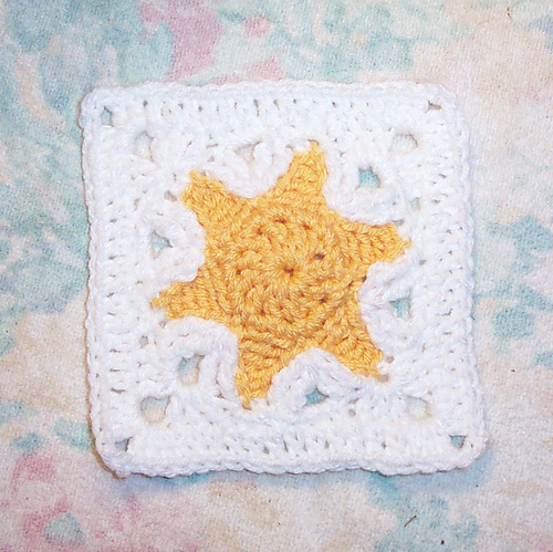 Ravelry: Star Fish Square 6x6 pattern by Donna Mason-Svara