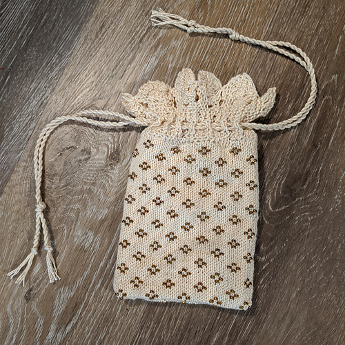 Ravelry: Beaded Wedding Purse pattern by Susan Rainey