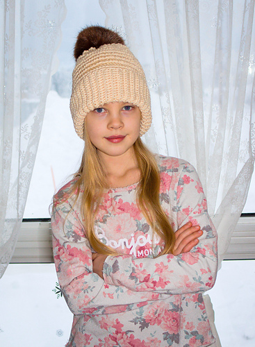 Ravelry: Jill Slouch pattern by Emma Zobel