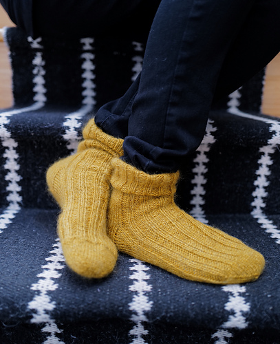 Ravelry: The Indoorsy Socks pattern by Sonder Yarn Co.