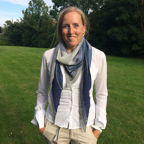 Ravelry: Ninor pattern by Joanna Ignatius