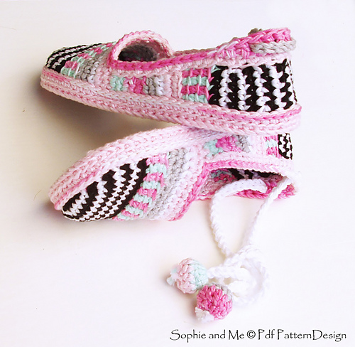 Ravelry: Girl's Happy Scrap Slippers pattern by Sophie and Me-Ingunn ...