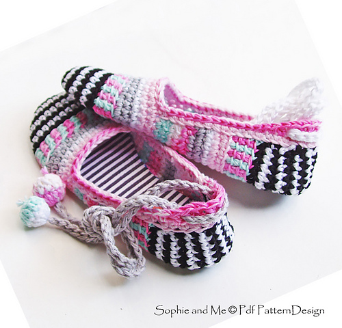 Ravelry: Girl's Happy Scrap Slippers pattern by Sophie and Me-Ingunn ...