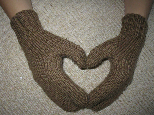 Ravelry: Basic Mittens pattern by Abigail Liles