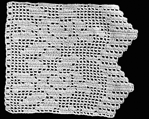 Ravelry: Scalloped edging with rose design pattern by Pauline Turner